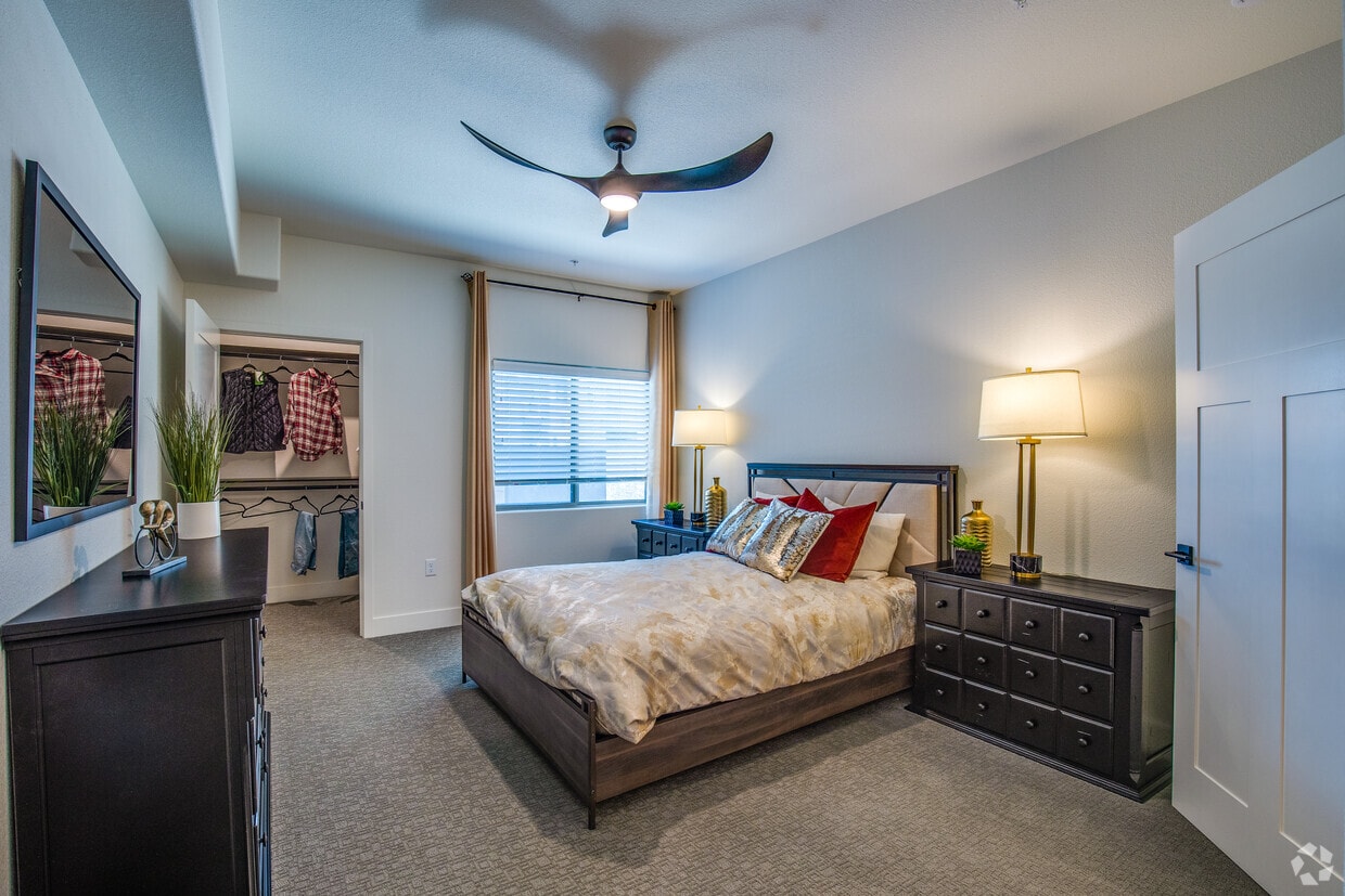 Maverick Las Vegas Apartments