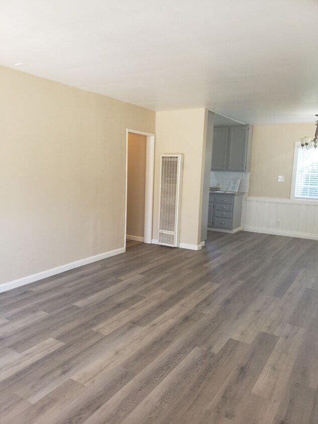 14901 Saticoy St Unit 1, Los Angeles, CA 91405 - Room for Rent in Los ...