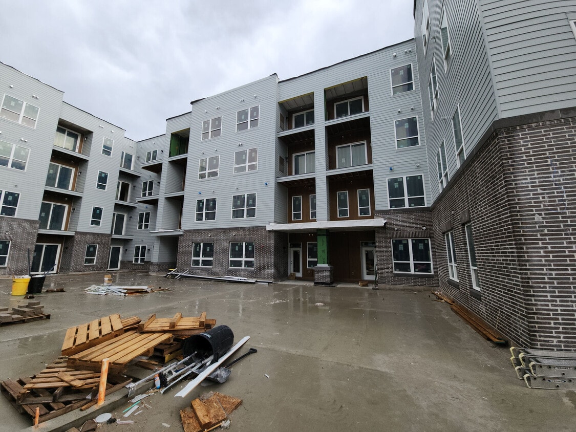 Merchant Place - 6706-6714 Odana Rd Madison, WI 53719 | Apartments.com