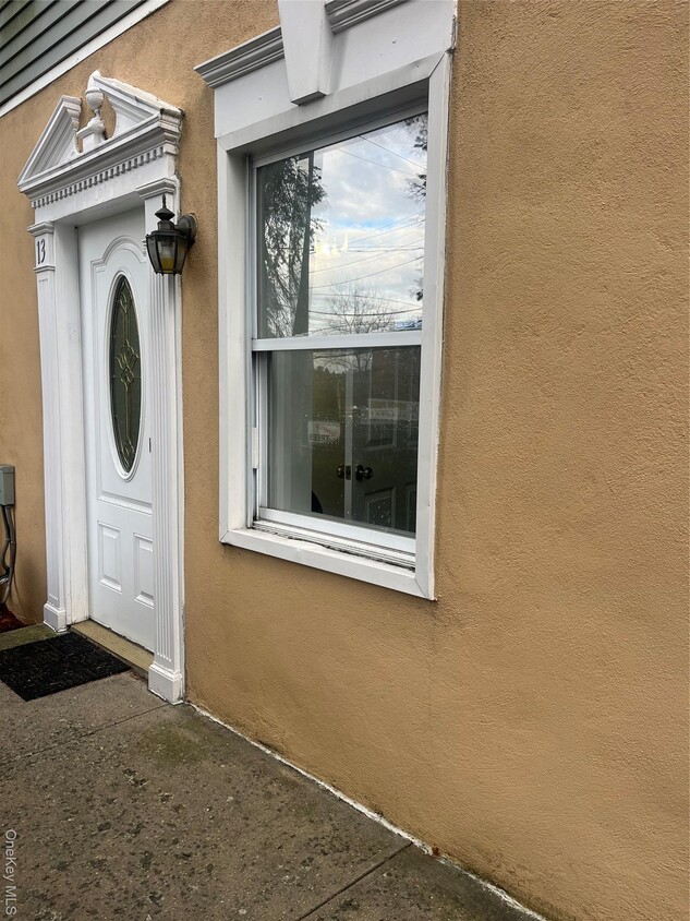 325 Mclean Ave, Yonkers, NY 10705 | Apartments.com