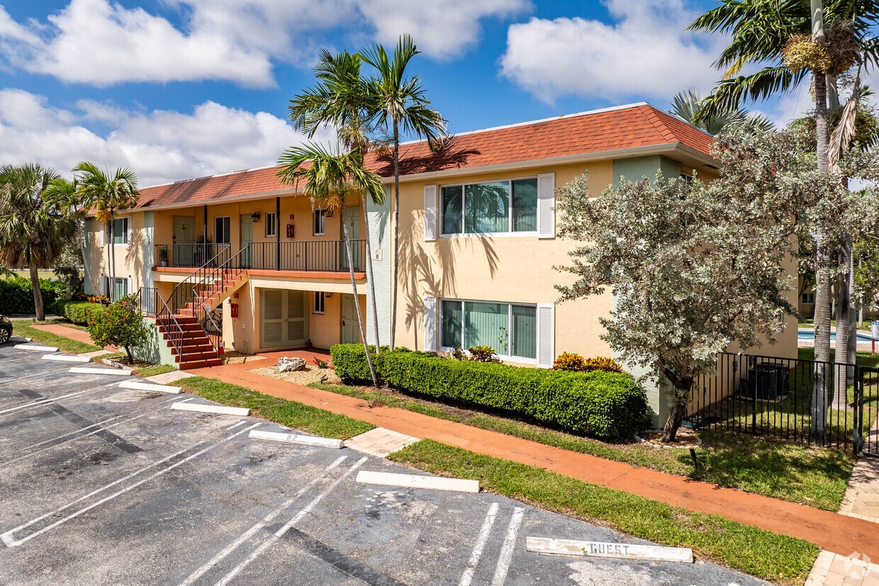 Ocean Park South Apartments - 2861 S Seacrest Blvd Boynton Beach, FL ...