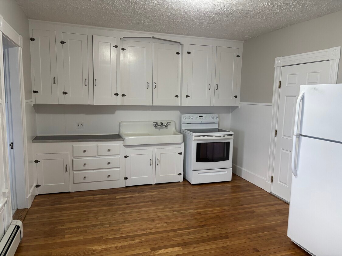 314 Jewett St Unit first floor South, Manchester, NH 03103 - 314 Jewett ...