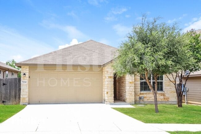 Solana Ridge Apartments for Rent with a Walk-In Closet - San Antonio ...