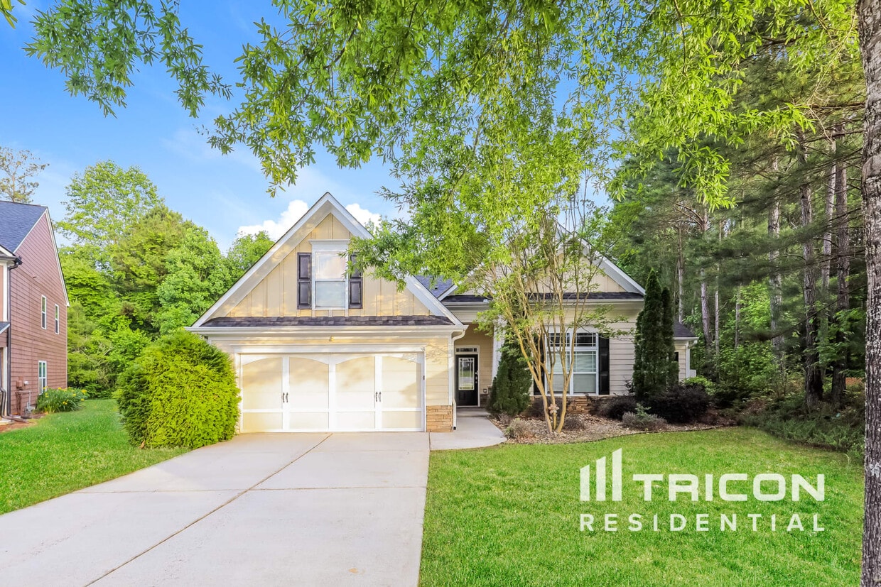 2225 Village Green Dr, Fairburn, GA 30213 | Apartments.com