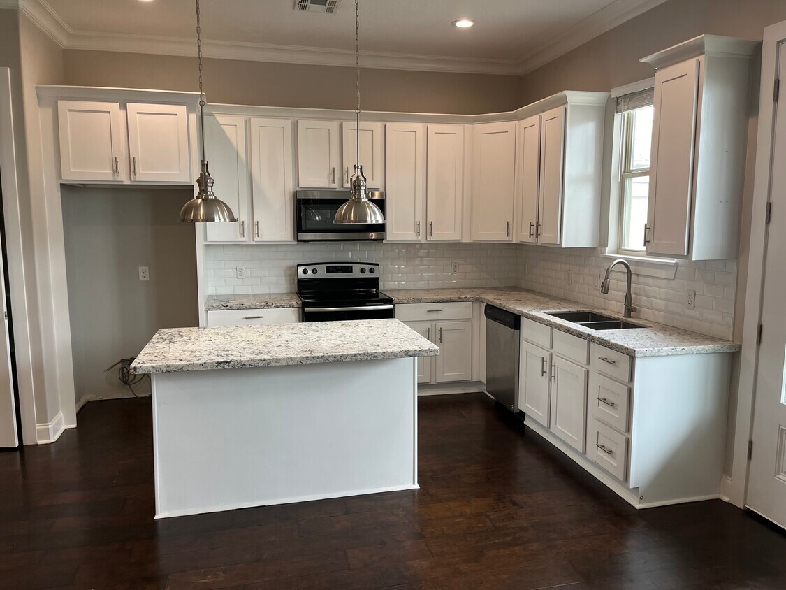 4315 Village Ln Lake Charles, LA 70607 - Alquileres en Lake Charles, LA ...