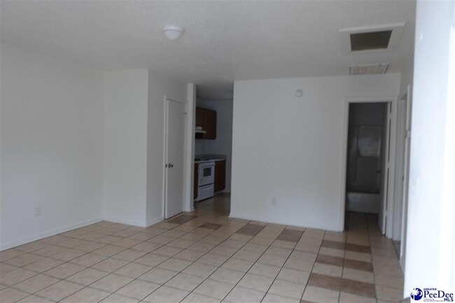 1013 E National Cemetery Rd, Florence, SC 29506 - House Rental in Florence, SC | Apartments.com