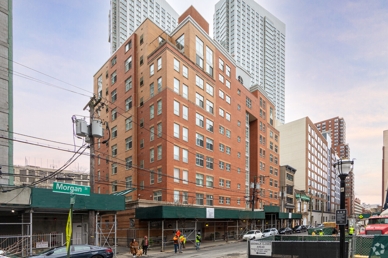 Morgan Lighthouse - 143 Morgan St Jersey City, NJ 07302 | Apartments.com