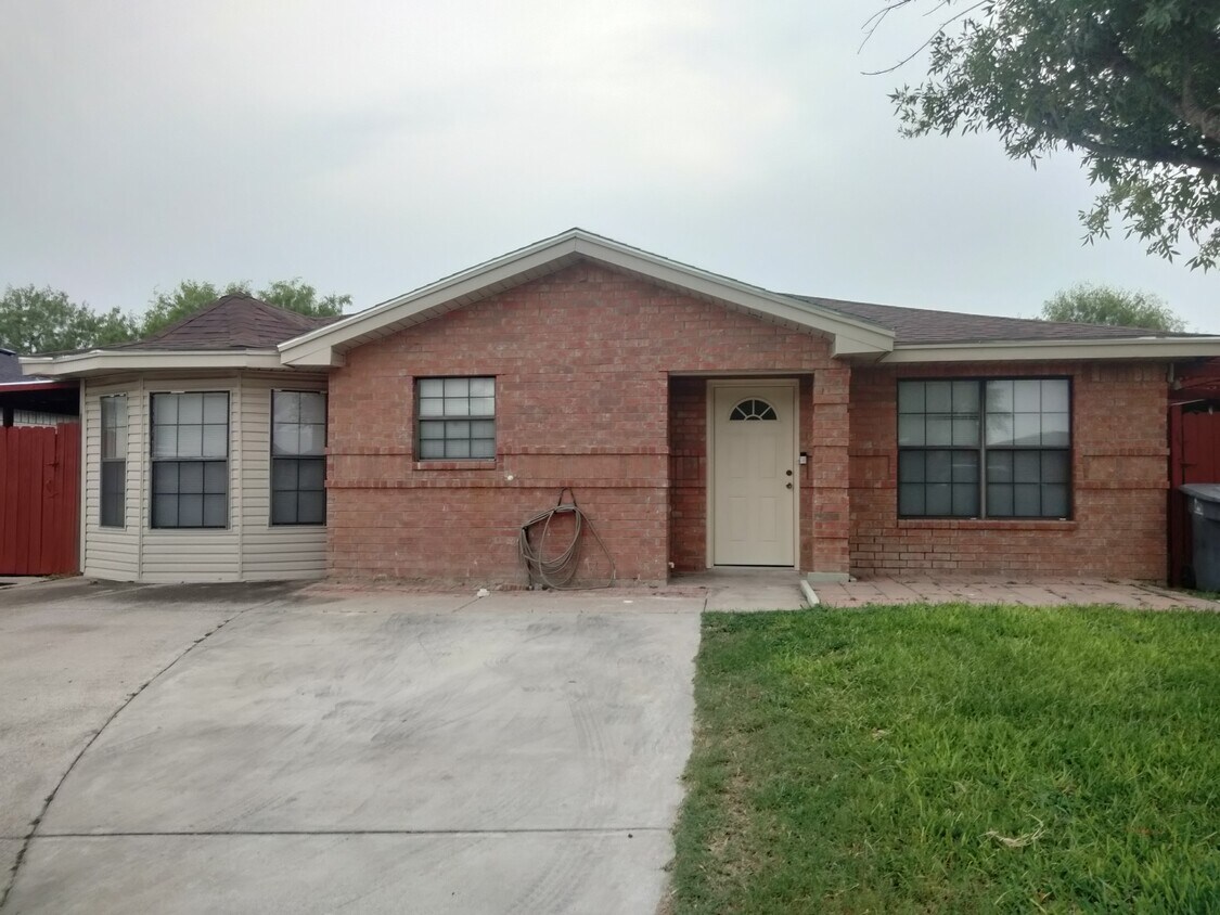 1307 N 4th Ave, Edinburg, TX 78541 - House Rental in Edinburg, TX ...