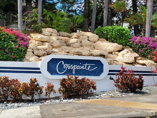 Crosspointe Community Apartments for Rent with a Yard - Honolulu, HI ...