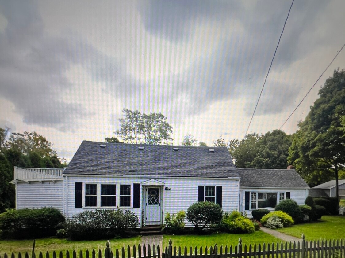 10 Harbor St, Sandwich, MA 02563 - House Rental in Sandwich, MA ...