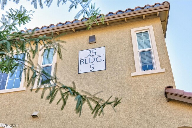 25 Barbara Ln Unit 17, Las Vegas, NV 89183 - Room for Rent in Las Vegas ...