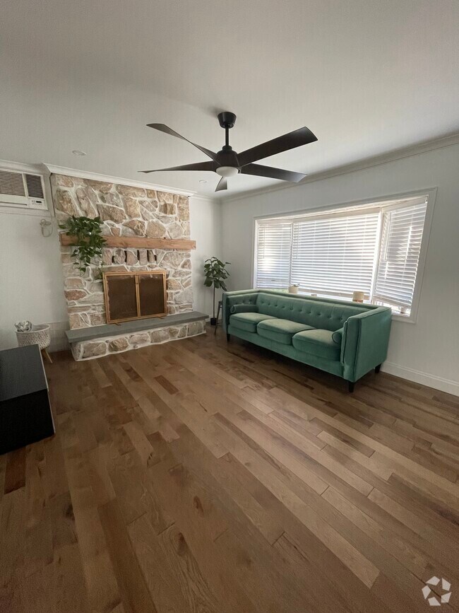 Apartamentos de renta en Hawkins Estates - Copiague, NY | Apartamentos.com