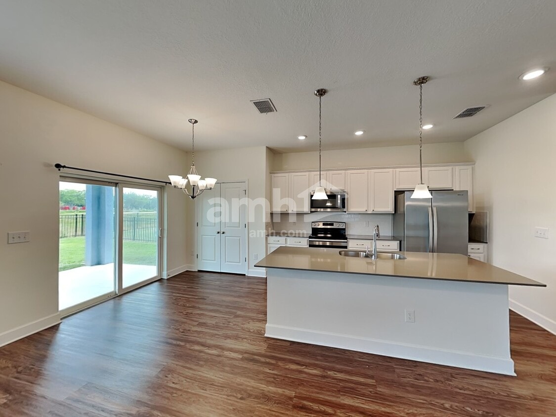 1103 Walden Pond Dr, Plant City, FL 33563 | Apartments.com