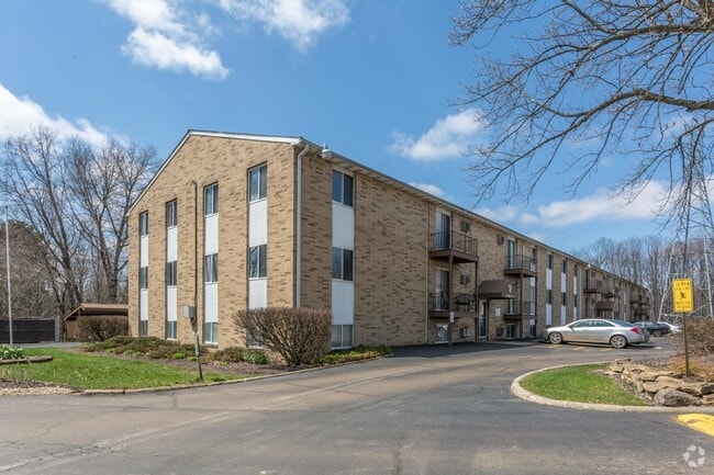 Timber Ridge Apartments - Girard, OH | Apartments.com