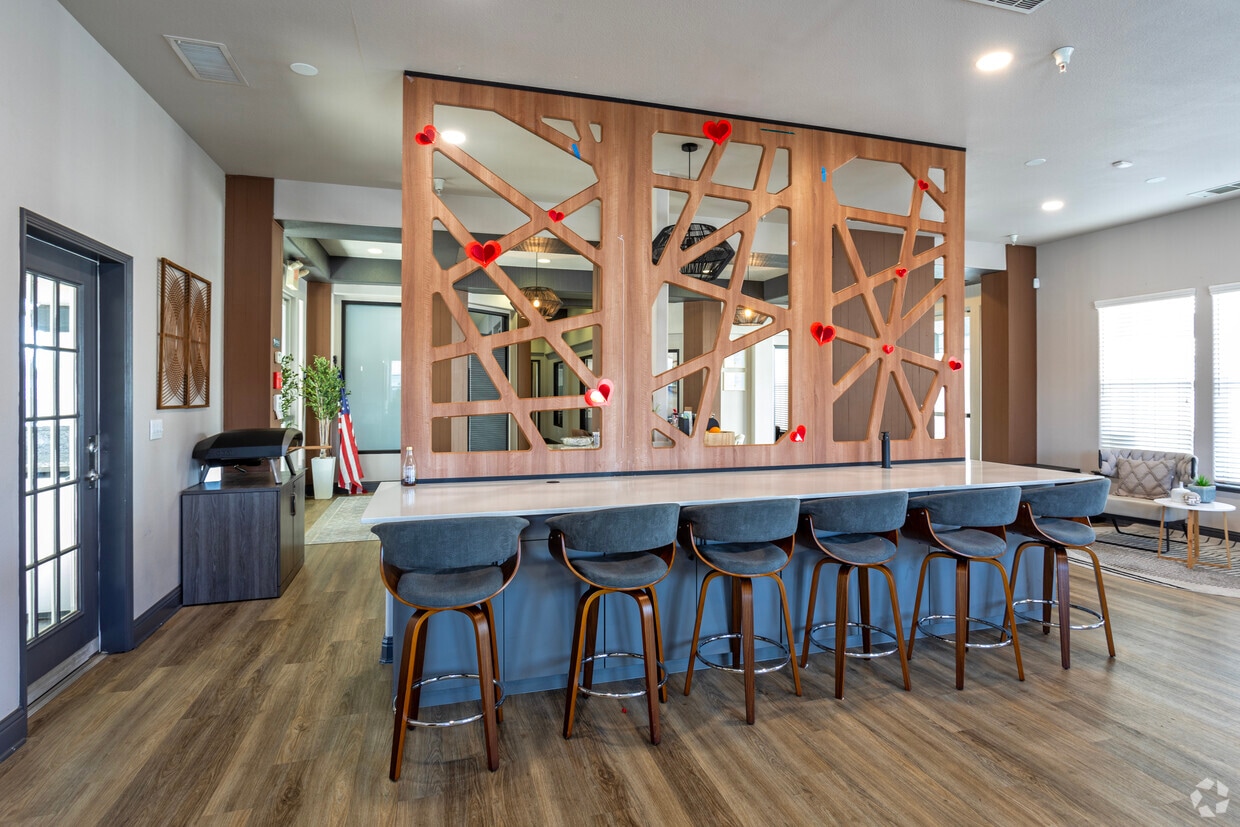 Luxe East - 5155 N Fresno St Fresno, CA 93710 | Apartments.com