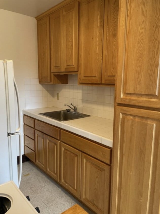 St.Ingbert Apartments - 309 E Harrison St Seattle, WA 98102 ...