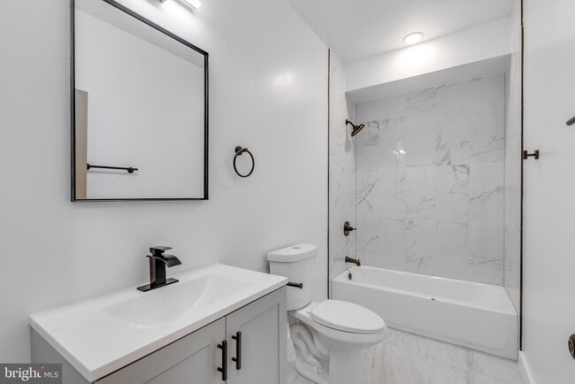 2502 N 10th St, Philadelphia, PA 19133 - Townhome Rentals in ...