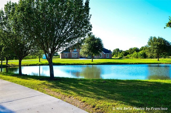 20012 FM523, Angleton, TX 77515 - House Rental in Angleton, TX ...