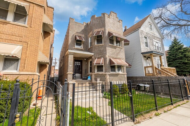 4332 W Haddon Ave, Chicago, IL 60651 - House Rental in Chicago, IL ...