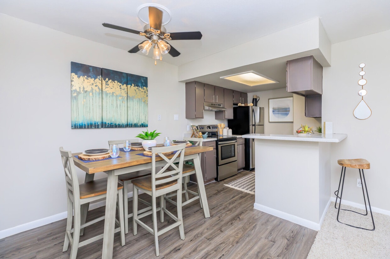 Shadow Bend Apartments - 6838 Everhart Rd Corpus Christi, TX 78413 ...