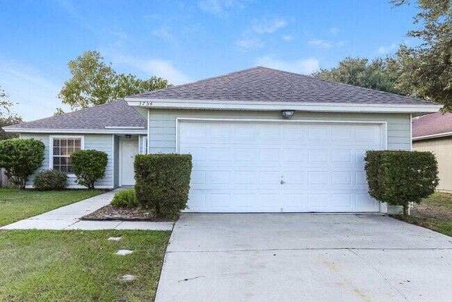 Springtree Village Apartments under $1,200 - Jacksonville, FL - Updated ...