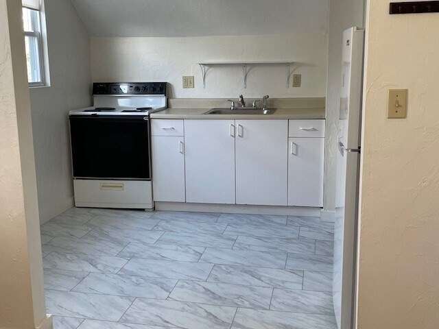 14 Groton St Unit 7, Ayer, MA 01432 - Room for Rent in Ayer, MA ...