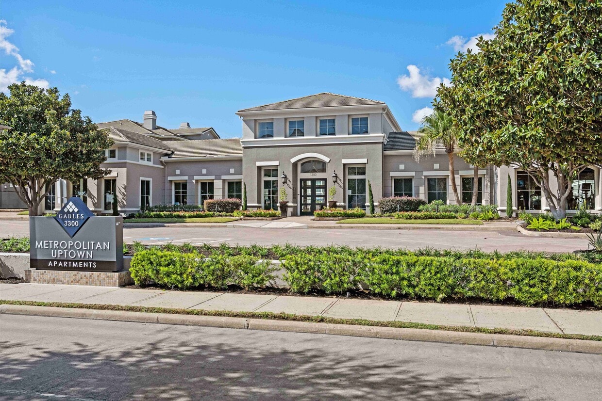 Gables Metropolitan Uptown - 3300 Sage Rd Houston, TX 77056 ...