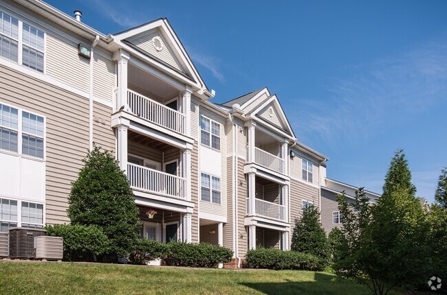 Pemberton Village Houses for Rent with a Swimming Pool - Winchester, VA ...