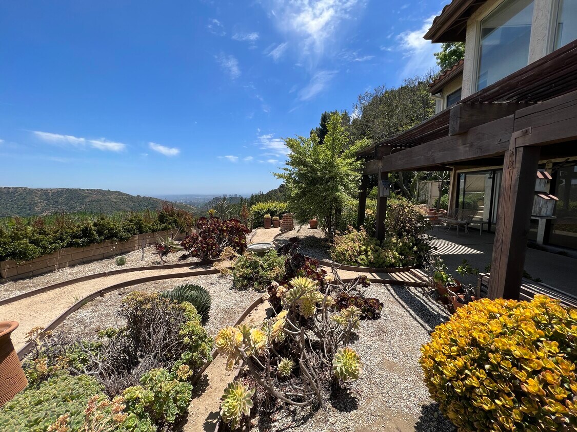 2456 Angelo Dr, Los Angeles, CA 90077 - House Rental in Los Angeles, CA ...