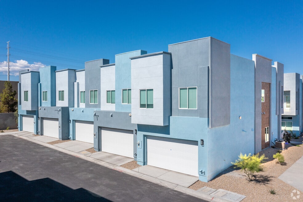 Townhomes for Rent Near Summerlin Village Ridges | Apartments.com