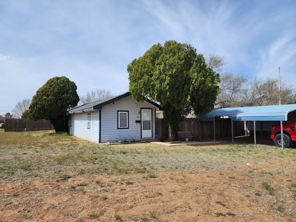 808 Ave J, Levelland, TX 79336 - House Rental in Levelland, TX ...