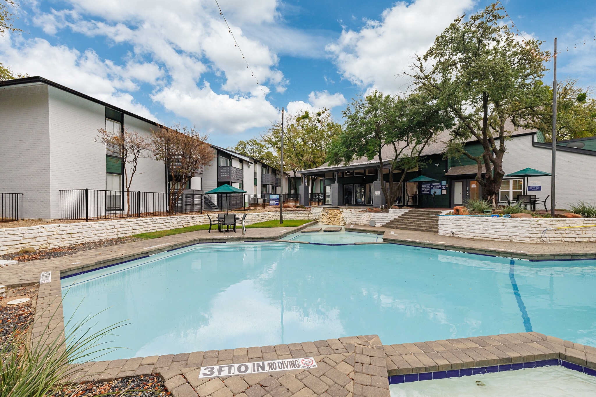 The Washington Apartment Homes - 707 Washington Dr Arlington, TX 76011 ...