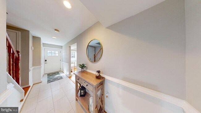 7840 Snead Ln, Falls Church, VA 22043 - Townhome Rentals in Falls ...