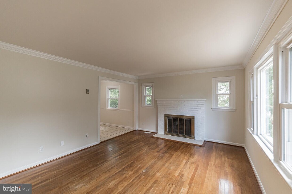 4114 Addison Rd, Fairfax, VA 22030 - House Rental in Fairfax, VA ...