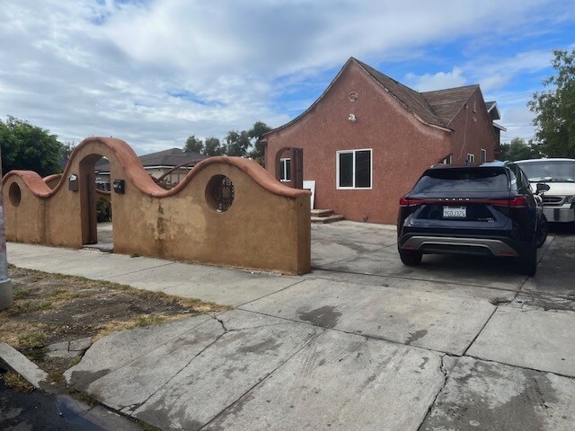 10637 El Dorado Ave, Los Angeles, CA 91331 - House Rental in Los ...