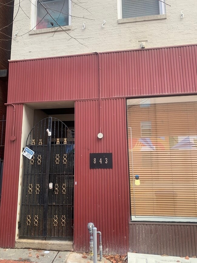 843 N Howard St Unit Room 2.1, Baltimore, MD 21201 - Room for Rent in ...