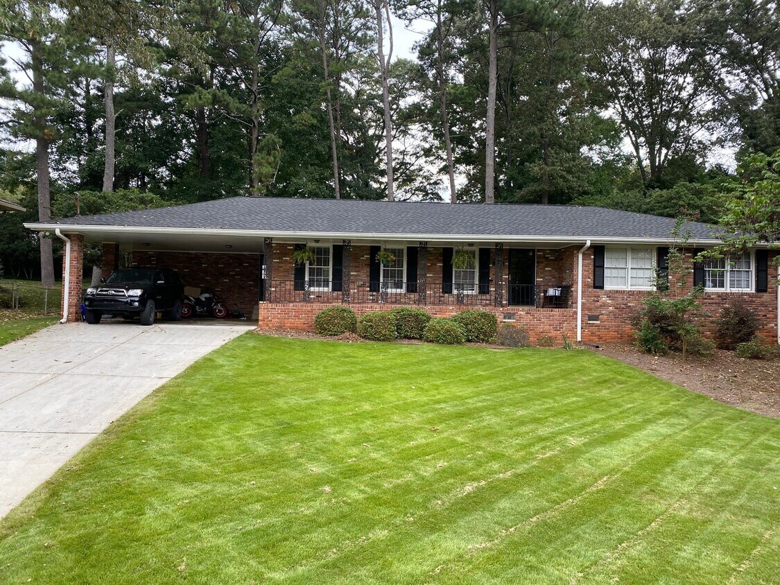 2728 Hunting Hill Ln, Decatur, GA 30033 - House Rental in Decatur, GA ...
