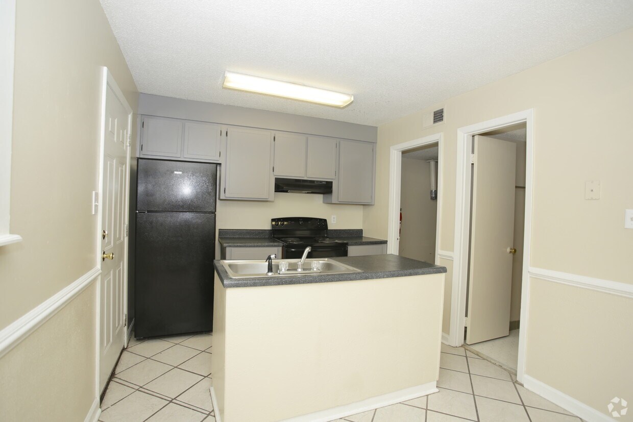 Timber Ridge Apartments - 2241-2251 Moody Rd Warner Robins, GA ...