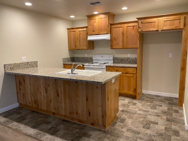 2140 SW Mendi Way, Grants Pass, OR 97527 - Townhome Rentals in Grants ...