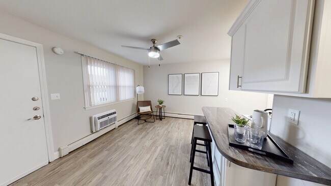 The Courtyards - Apartments in West Springfield, MA | Apartments.com