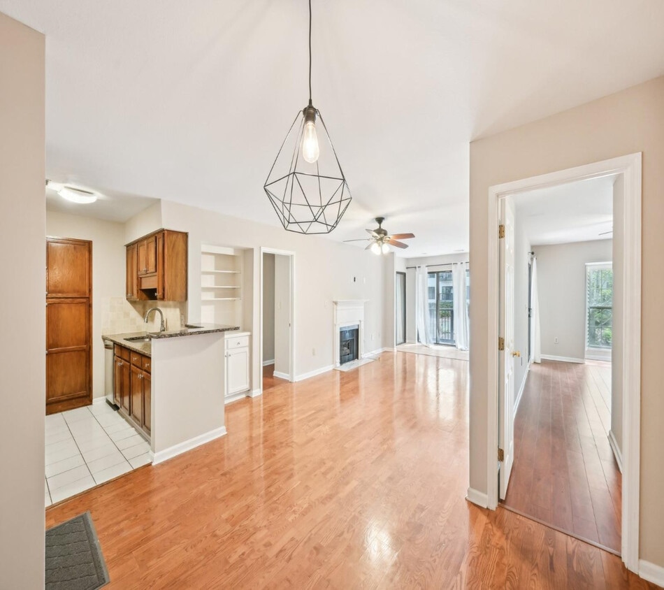 2303 Pine Heights Dr NE Unit 303, Atlanta, GA 30324 - 2303 Pine Heights ...