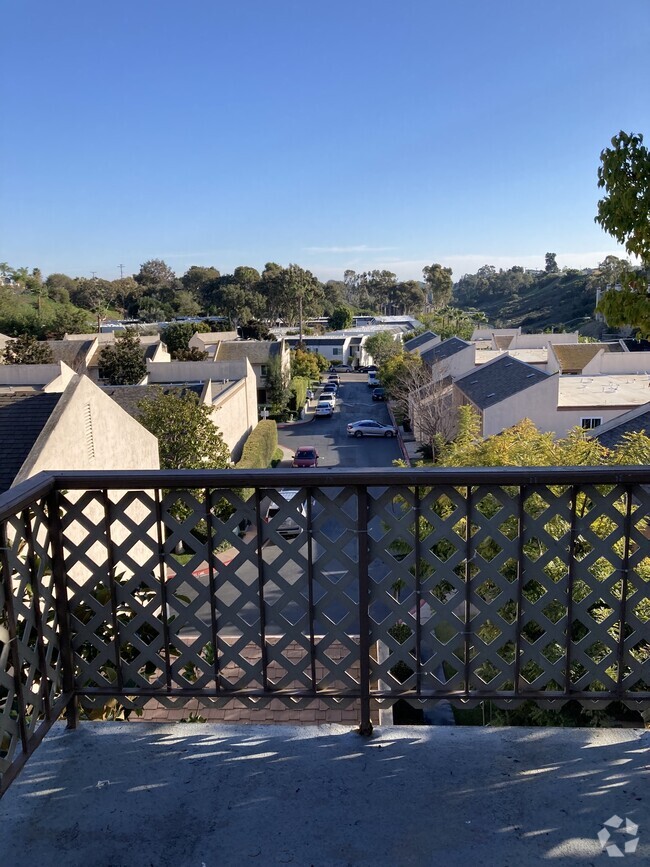 Pacific Bluffs Apartments for Rent with Gym/Fitness Center - San Diego ...