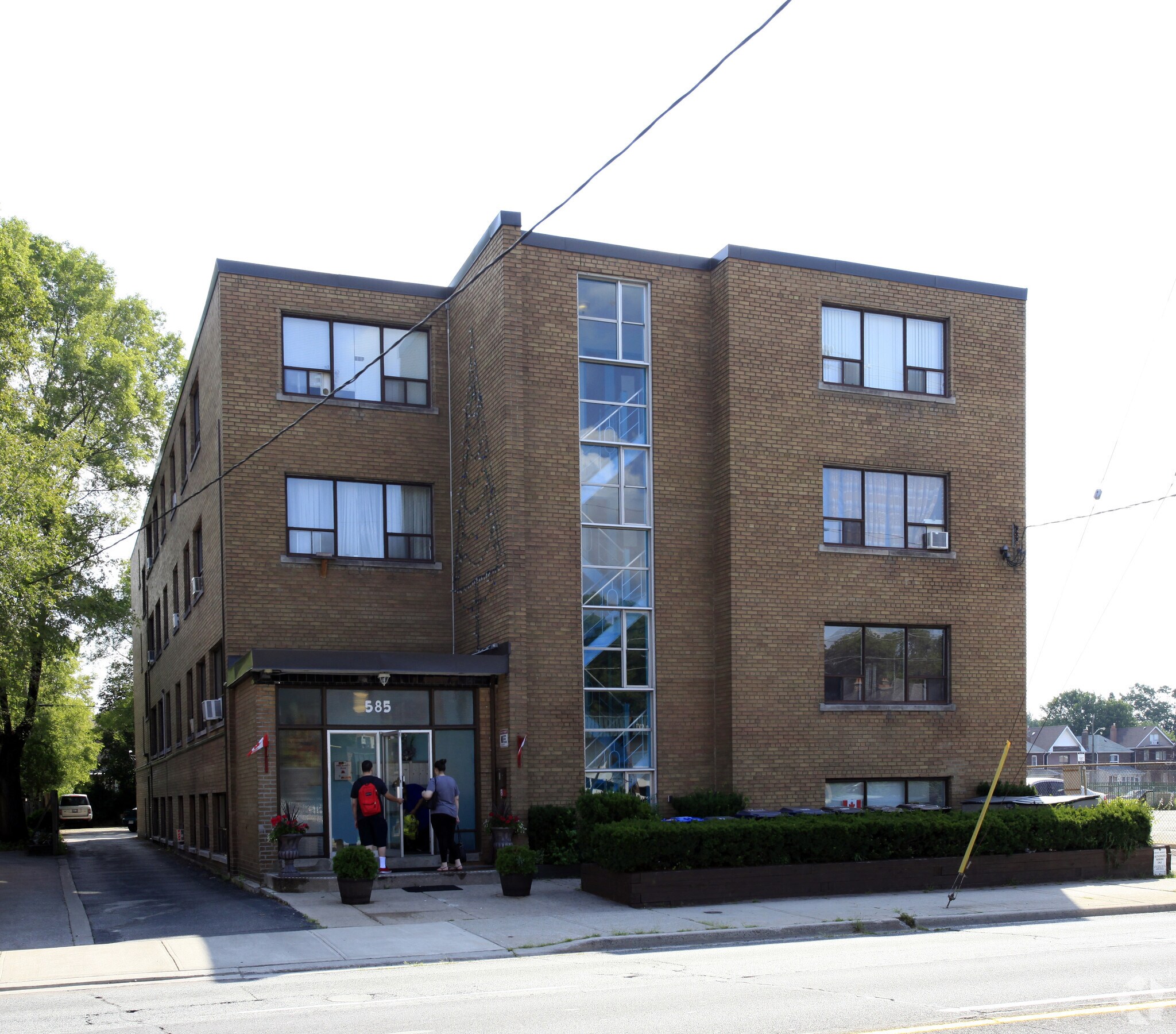 585 Jane St, Toronto, ON M6S 4A6 Apartments - 585 Jane St Toronto, ON ...