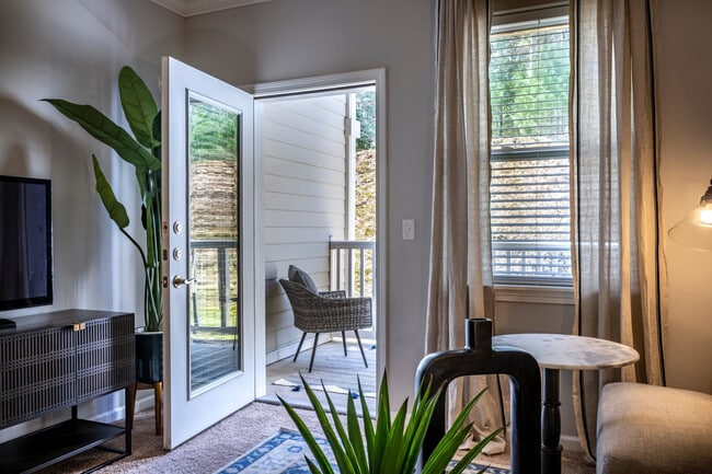 Halstead Holden - Apartments in Holden, MA | Apartments.com