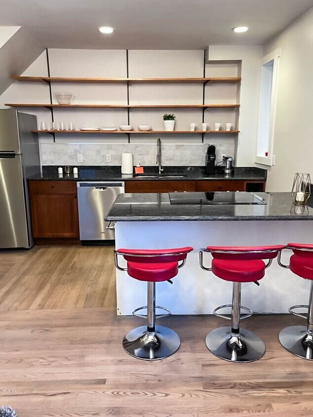 335 John St Unit 1, New Haven, CT 06512 - Room for Rent in New Haven ...