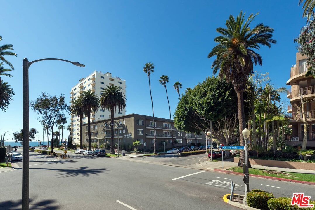 211 California Ave Unit 202, Santa Monica, CA 90403 - Condo for Rent in ...