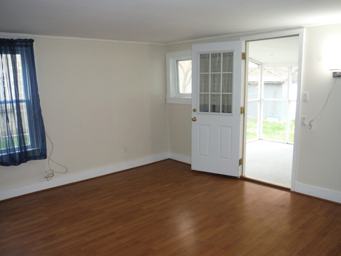 29 Maple St Unit back, Hudson Falls, NY 12839 - 29 Maple St Hudson ...