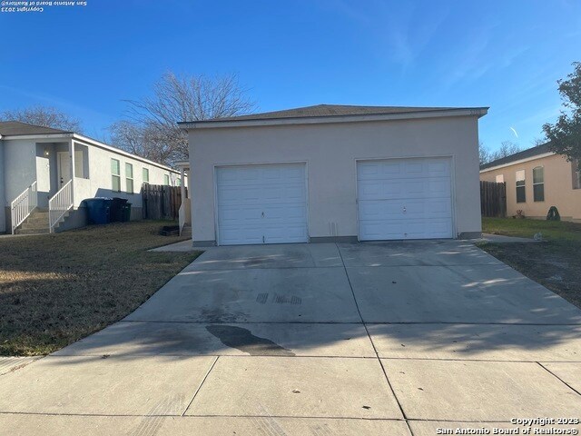 5106 Anacacho St, San Antonio, TX 78217 - Townhome Rentals in San ...