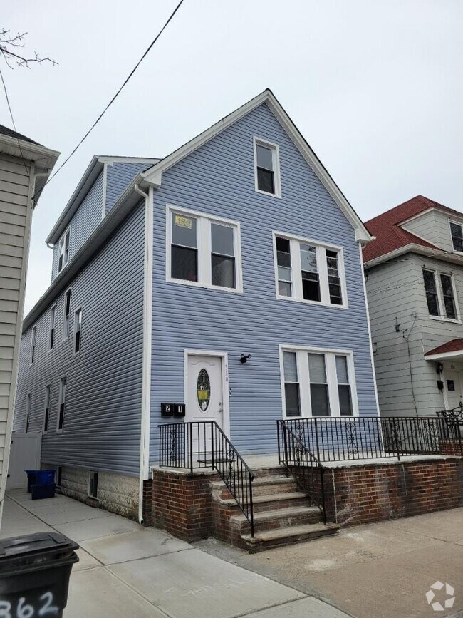 Hackensack River Waterfront Apartments for Rent - Jersey City, NJ - 218 ...