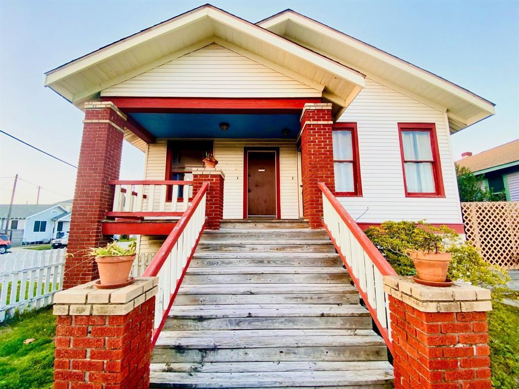 2528 Ave Q 1/2 Unit Up West, Galveston, TX 77550 - Room for Rent in Galveston, TX | Apartments.com